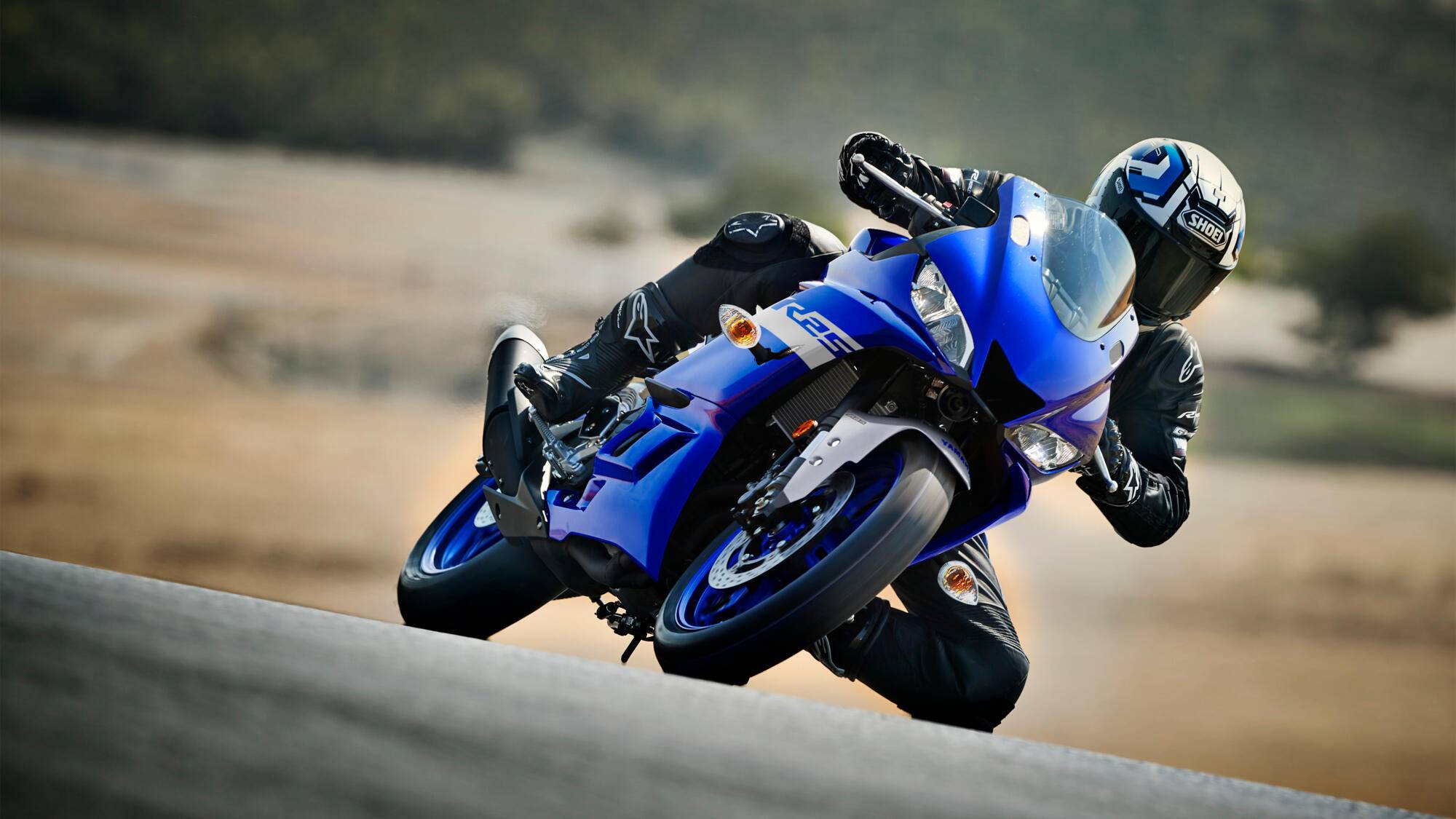 معرفی و بررسی موتورسیکلت یاماها R25؛ انتخابی جذاب برای عاشقان سرعت ...